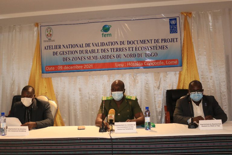 Un document de gestion durable des terres et des écosystèmes semi-arides au nord Togo validé ...